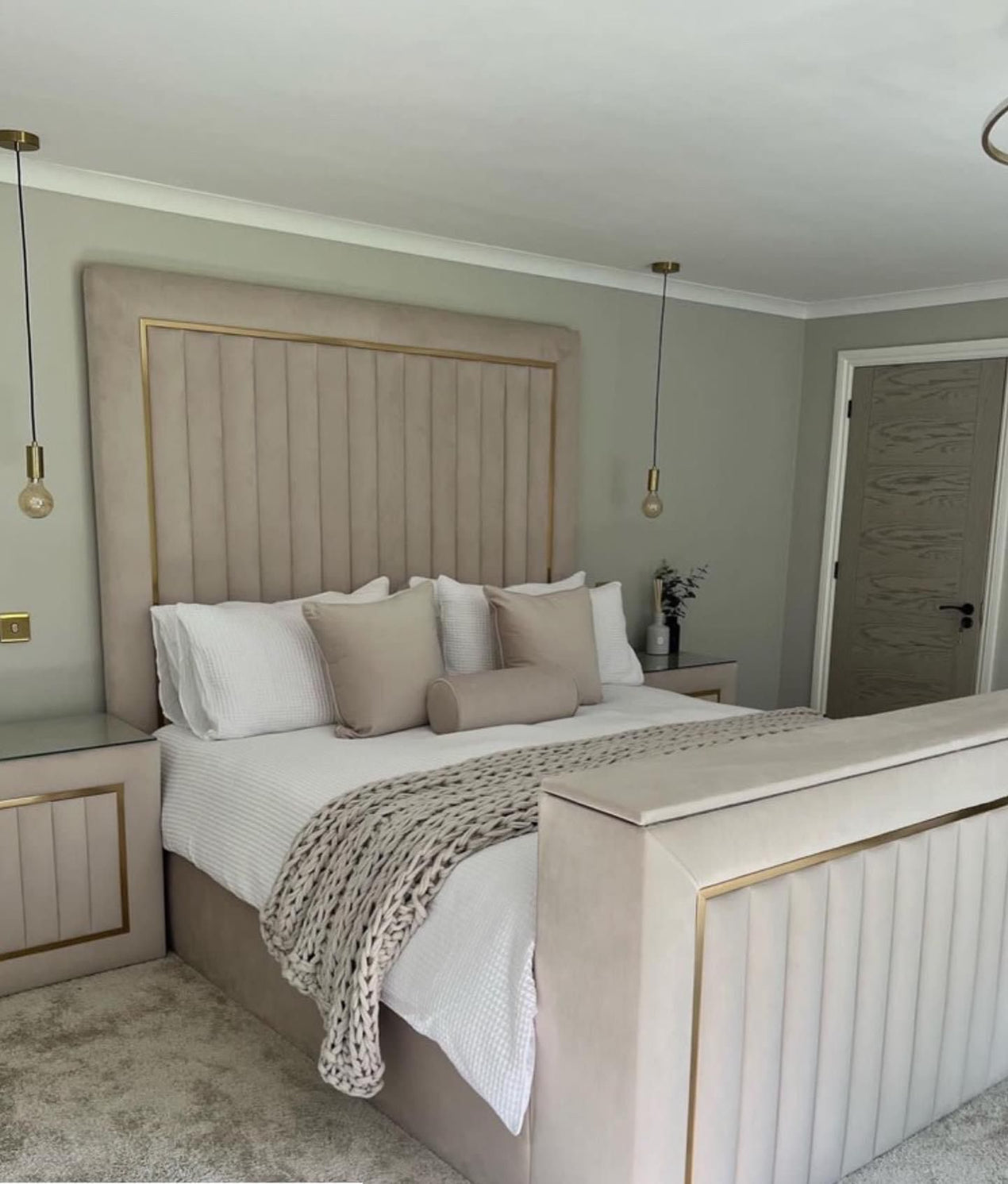 Smart TV Beds Frames | Custom Beds With Built In TV - Lovemybedss UK ...